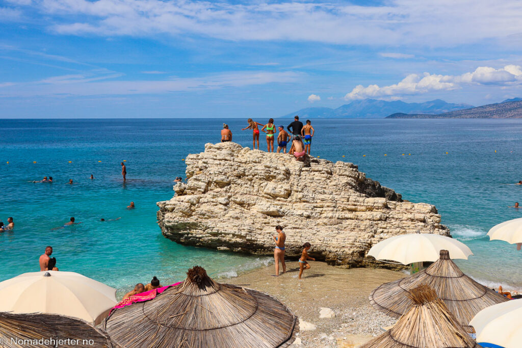 5 strender i Saranda - Nomadehjerter